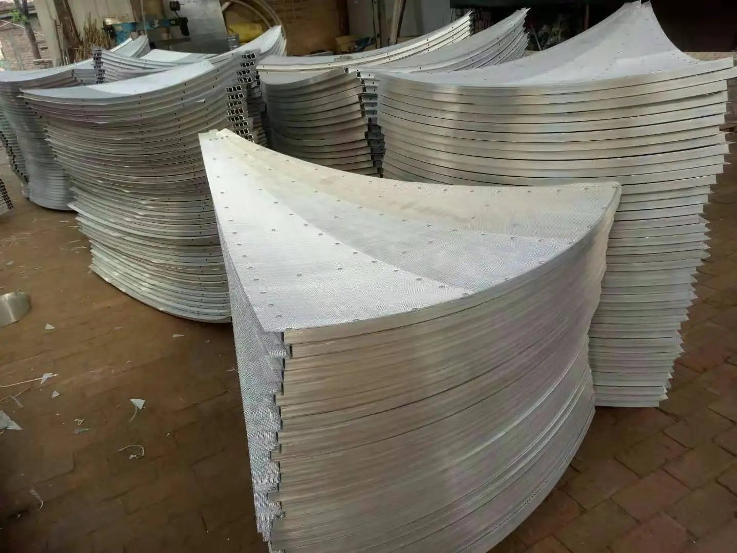 2.4M Mesh Antenna for Canadian Market - Manufacturer of Lnb,Antenna ...